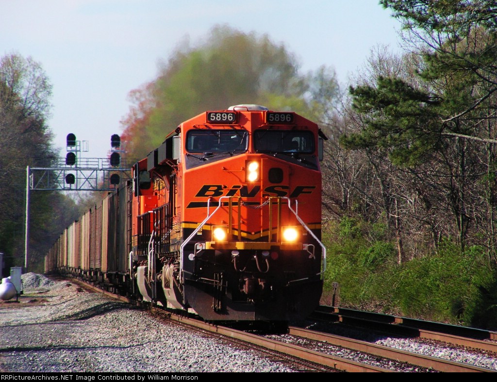 BNSF 5896
